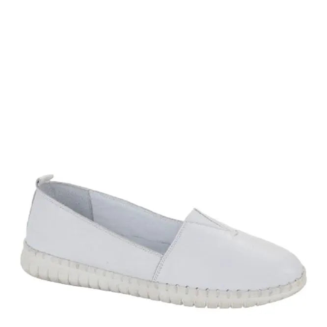 Women's MOD Comfys Centre Gusset Leather Slip-On Shoes L930 - White ...
